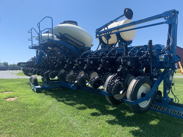 Kinze Planters